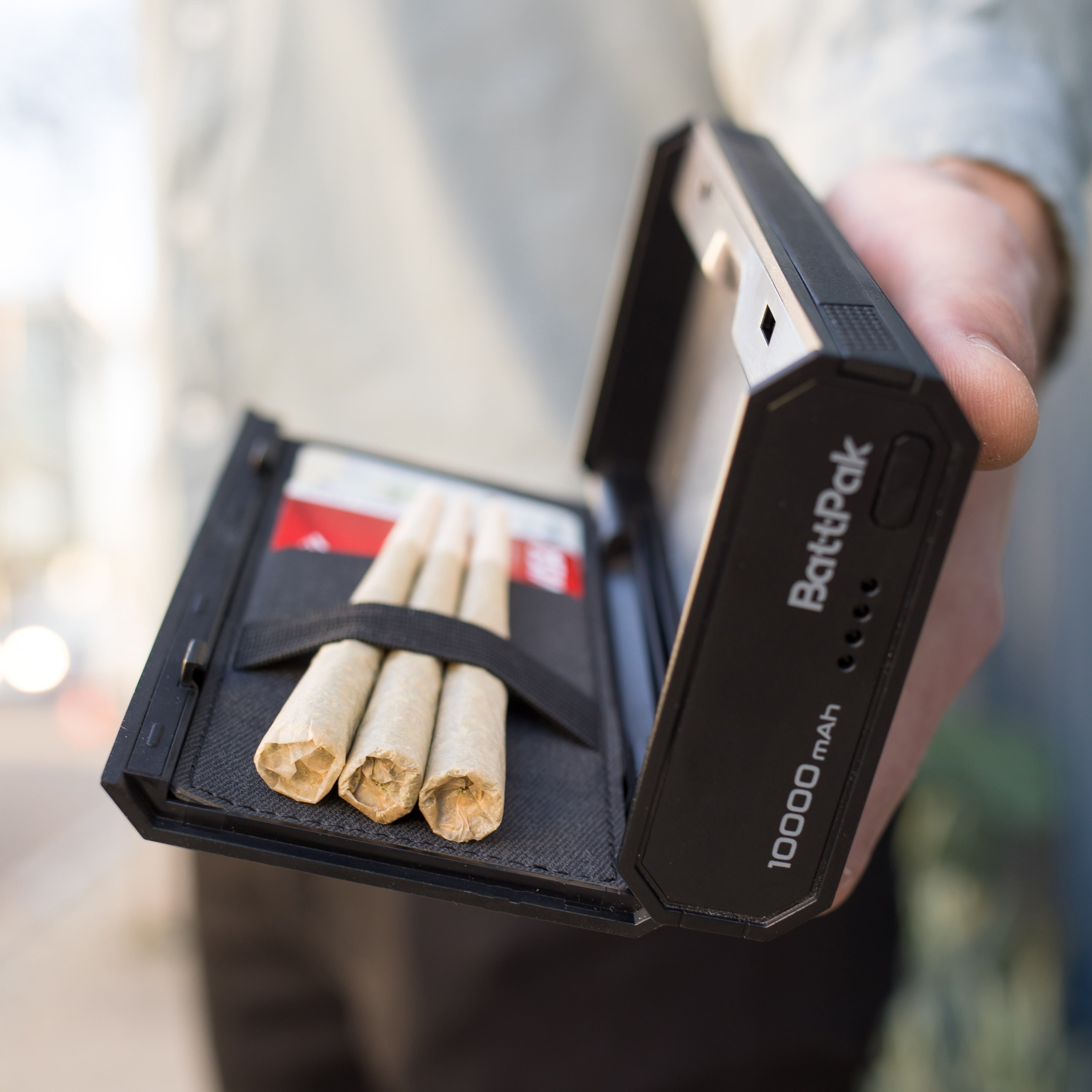 High-End Accessories by Myster - Stashbox, Rolling Trays, Grinders